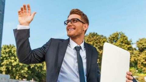 How to Respond when someone Says "Hi" — 14 Best Ways