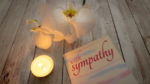 17 Texts to Write in a Sympathy Card for a Distant Relative